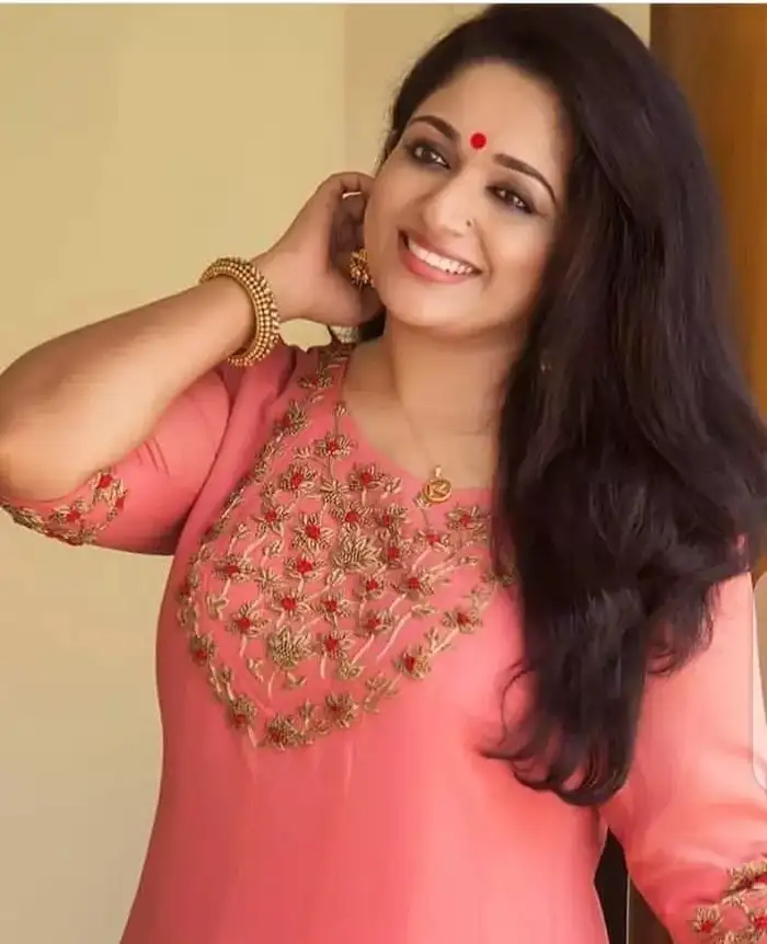 Kavya Madhavan Birthday,'മലയാളത്തിൻ്റെ മുഖശ്രീ, ആർക്കും കിട്ടാത്ത അഴക് ...