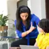 मुलांना सारखं टोचून बोलल्याने काय होतं? पेरेंटिंग कोचनी सांगितलाय ...