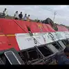 ST Bus Accident,एसटी बस चालकाचा ताबा सुटला, बस नाल्यात उलटली, ५ प्रवासी गंभीर, ४ वर्षीय बालकासह ...