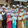 Agra: दो घूंट पानी के लिए किसी का पैर टूटा, कोई रात 3 बजे जगा रहा ...