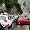 badrinath national highway stones falling from the mountain tourists ...