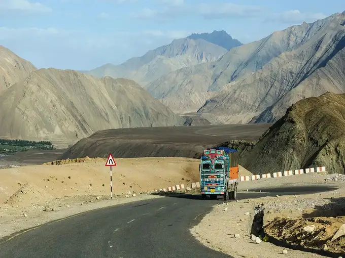 पाकिस्तानी सीमा से सटे हुए हैं भारत के ये चार राज्य, दूर से ही दिख ...
