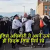 Nypd Officer Sprays Pepper Spray On Himself,न्यूयॉर्क पुलिस के अधिकारी ...