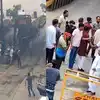 बंदूक की बट से पिटाई, स्कॉर्पियो में किडनैप की कोशिश... टोल प्लाजा पर ...