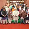 Bihar NDA MP Met PM Modi: PM मोदी के फोटो शूट से मांझी आउट! कुछ दिन ...