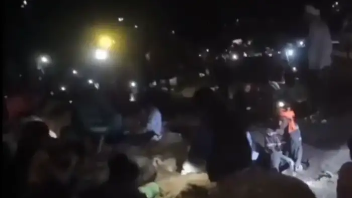 Gold Ke Liye Khudai Chhava Movie Viral Video,बुरहानपुर में 'छावा' फिल्म ...