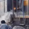 Burning Train Rajasthan,Video: चलती ट्रेन के इंजन से निकलने लगी आग ...