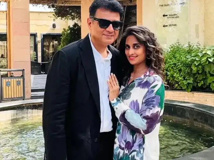 कोई बीवी से 10 साल बड़ा, तो किसी कपल में 8 साल का अंतर, साउथ सिनेमा के ...