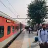 Sachkhand Express You Can Eat Free Food Here,ना वंदे भारत ना शताब्दी ...