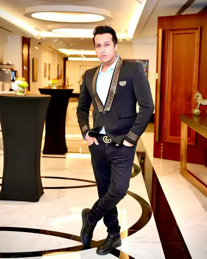 कौन हैं WCL के मालिक हर्षित तोमर