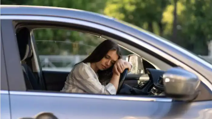 How To Apply Car Brakes,आपकी ये गलतियां खराब कर सकती हैं कार के ब्रेक्स ...