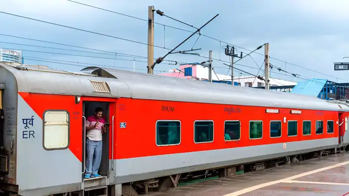 Bhagalpur To Delhi Rajdhani Express Ticket Price,भागलपुर से चलने वाली ...