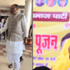 UP के मंत्री ओपी राजभर की तबीयत हुई खराब, खुद अस्‍पताल लेकर पहुंचे डिप् ...
