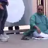 सीएम आवास के बाहर धरने पर बैठे जदयू विधायक गोपाल मंडल, टिकट कटने के डर ...