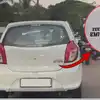 ट्रक वाली शायरी नहीं... ऑल्टो वाले ने पीछे लिखवा दी 'मिडिल क्लास' वाली ...