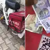 Zomato Delivery Boy About Customer,छुट्टा नहीं है… जोमैटो वाले को ...