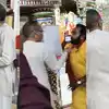गुना के बूढ़े बालाजी मंदिर में पूजा कर रहे पुजारी के गले में डाला फंदा ...