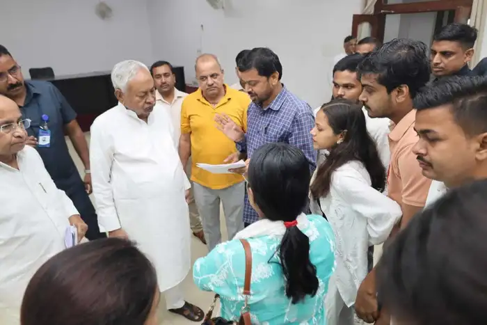 'जब आप CM थे, तब लगातार शिक्षक भर्ती होती थी' TRE-4 की मांग को लेकर ...