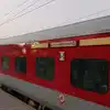 गीता जयंती एक्सप्रेस ट्रेन में लगाए गए 22 एलएचबी कोच, कुरुक्षेत्र से ...