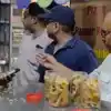 सावधान! अलीगढ़ की मशहूर दुकान पर पेटीज में निकले कीड़े और फफूंद ...