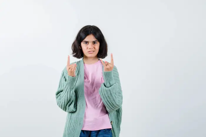 Child Is Angry And Not Talking To Parents Try These 5 Ways,बच्चा चिढ़ने ...
