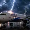 Indigo Flight Hit By Lightning,इंडिगो के विमान पर गिरी बिजली, 141 ...