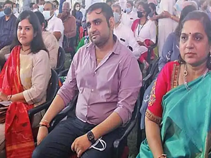 अनुज पटेल,Anuj Patel: गुजरात सीएम के बेटे अनुज पटेल की तबीयत स्थिर, एयर ...