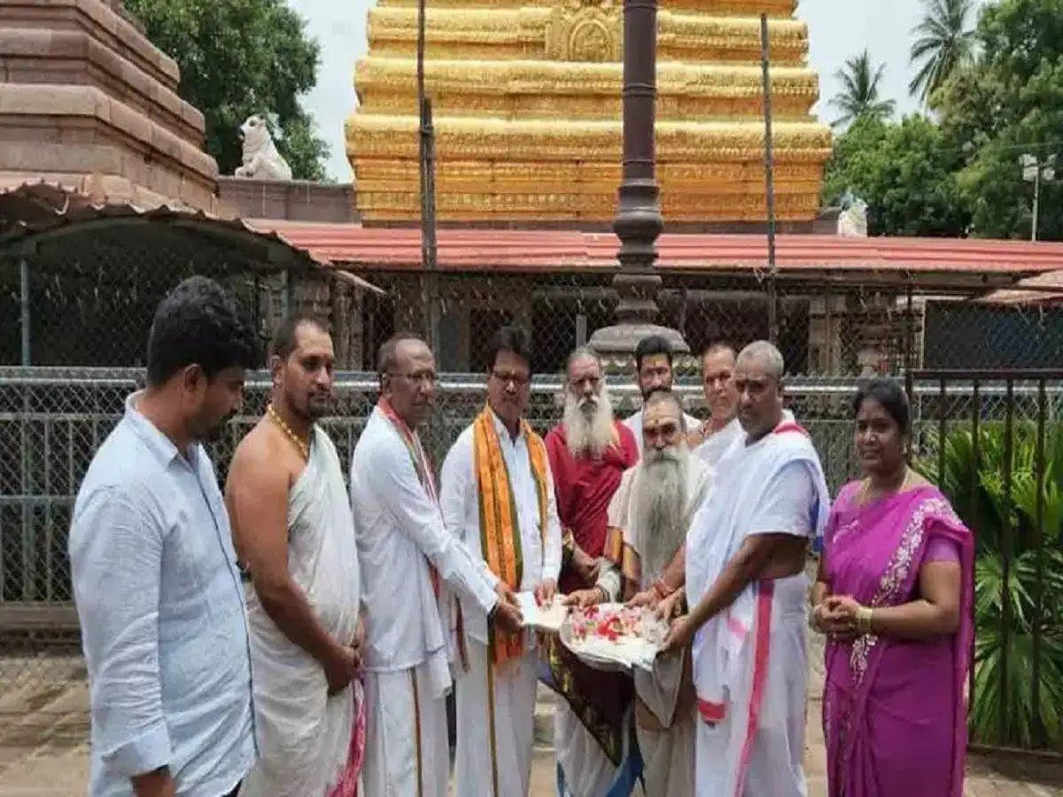 Srisailam Temple Talapaga And Rudraksha Sale,శ్రీశైలం వెళ్లే భక్తులకు ...