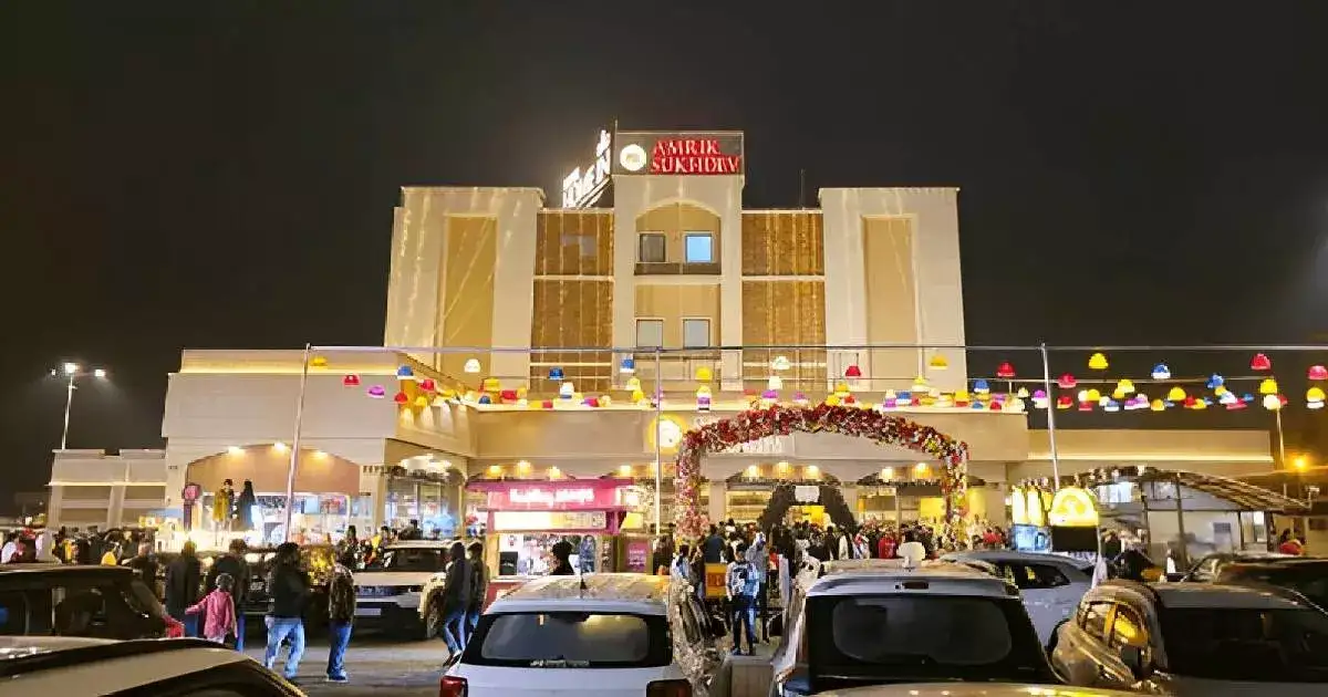 Amrik Sukhdev Dhaba History In Hindi,मुरथल का सुखदेव ढाबा हर साल कमाता ...