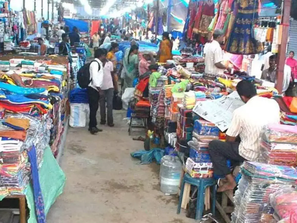 Erode Textile Market,தீபாவளி முடிஞ்சதும் யாரும் வரல.. வெறிச்சோடிய ஈரோடு ...