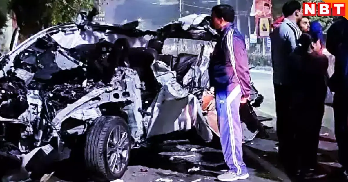 Dehradun Car Accident,देहरादून एक्सीडेंट: सड़क पर कटे पड़े दो सिर की ...