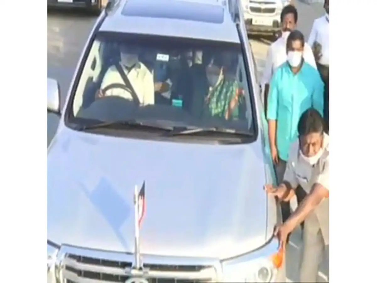 Sasikala Aiadmk Flag,அதிமுக கொடியுடன் புறப்பட்ட சசிகலா.. போலீஸின் ...