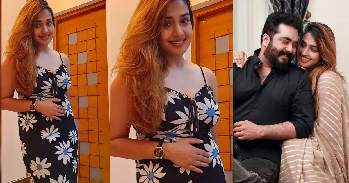 Vidya Vinu Mohan Pregnant,വയറില്‍ കൈ വച്ച് വിദ്യ വിനു മോഹന് ...