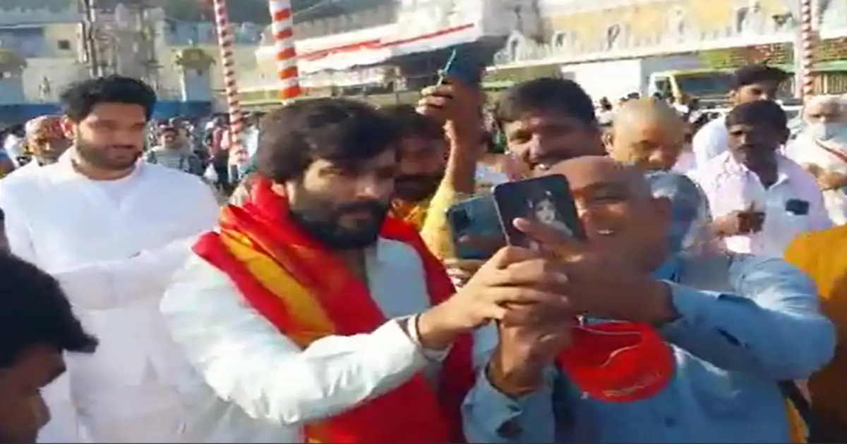 Baireddy Siddhartha Reddy,Tirumala: తిరుమలలో బైరెడ్డి సిద్ధార్థ రెడ్డి ...