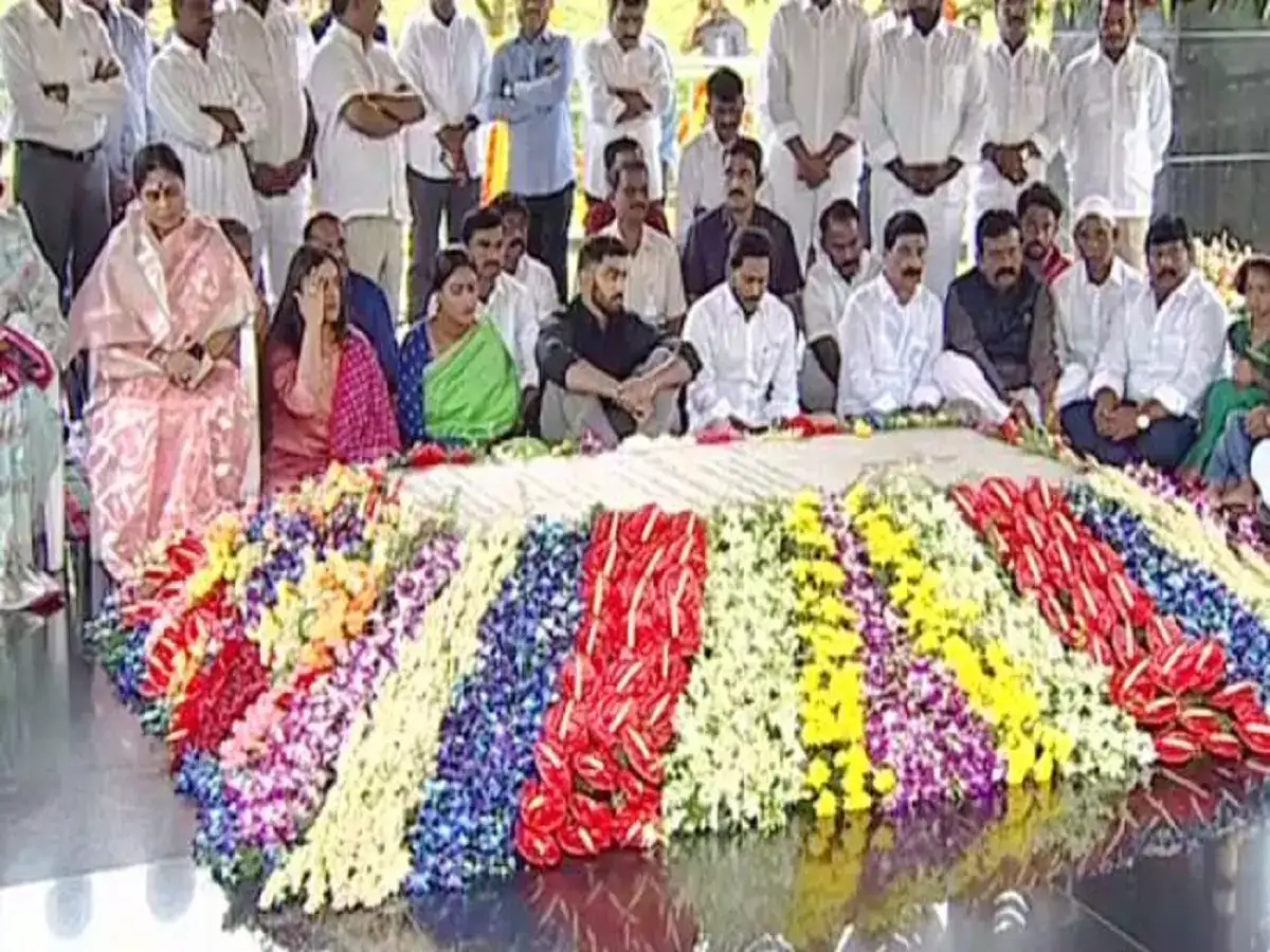 Ysr Birth Anniversary,HBD YS Rajasekhara Reddy: వైఎస్సార్‌‌కు సీఎం జగన్ ...