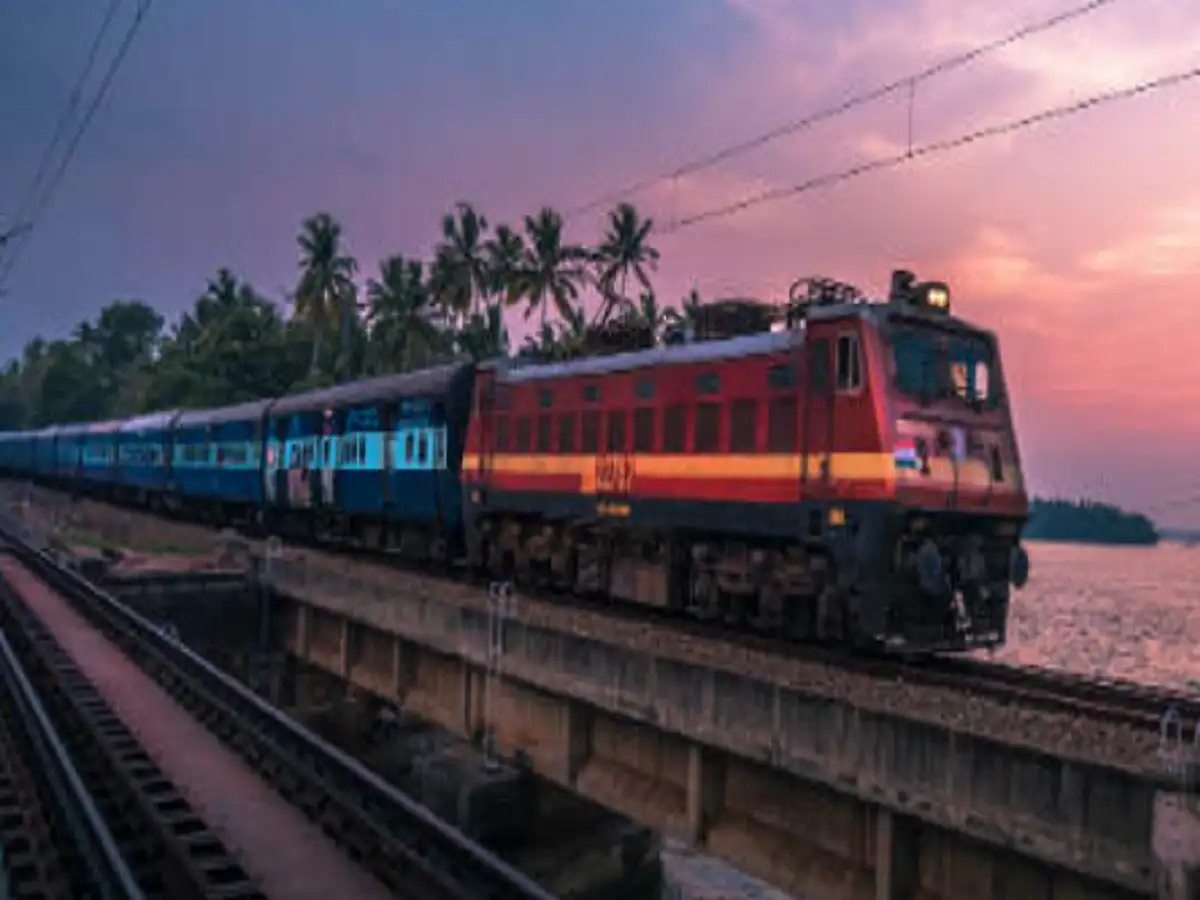 Tirunelveli Palakad Express,பாலருவி எக்ஸ்பிரஸ் ரயில் நேரம் மாற்றம் ...