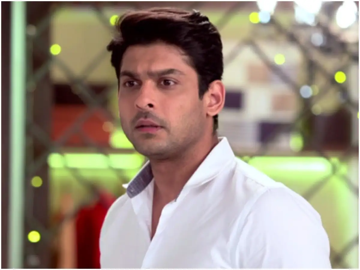 Siddharth Shukla,హీరోపై మీటూ ఆరోపణలు, వెనకేసుకొస్తున్న నటీమణులు ...