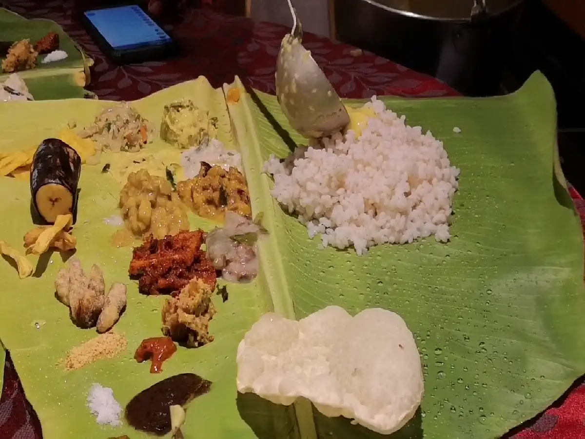 Chenda Melam,ஓணம் பண்டிகை: கோவையில் பூக்கோலமிட்டு செண்டை மேளத்துடன் ...