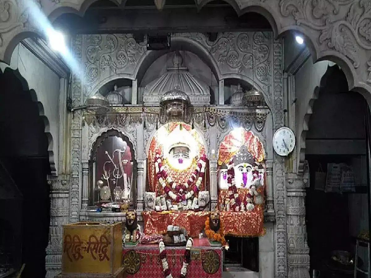 माघ महीने में लोग 700 सीढियां चढ़कर जाते हैं चौथ माता के मंदिर, माता ...