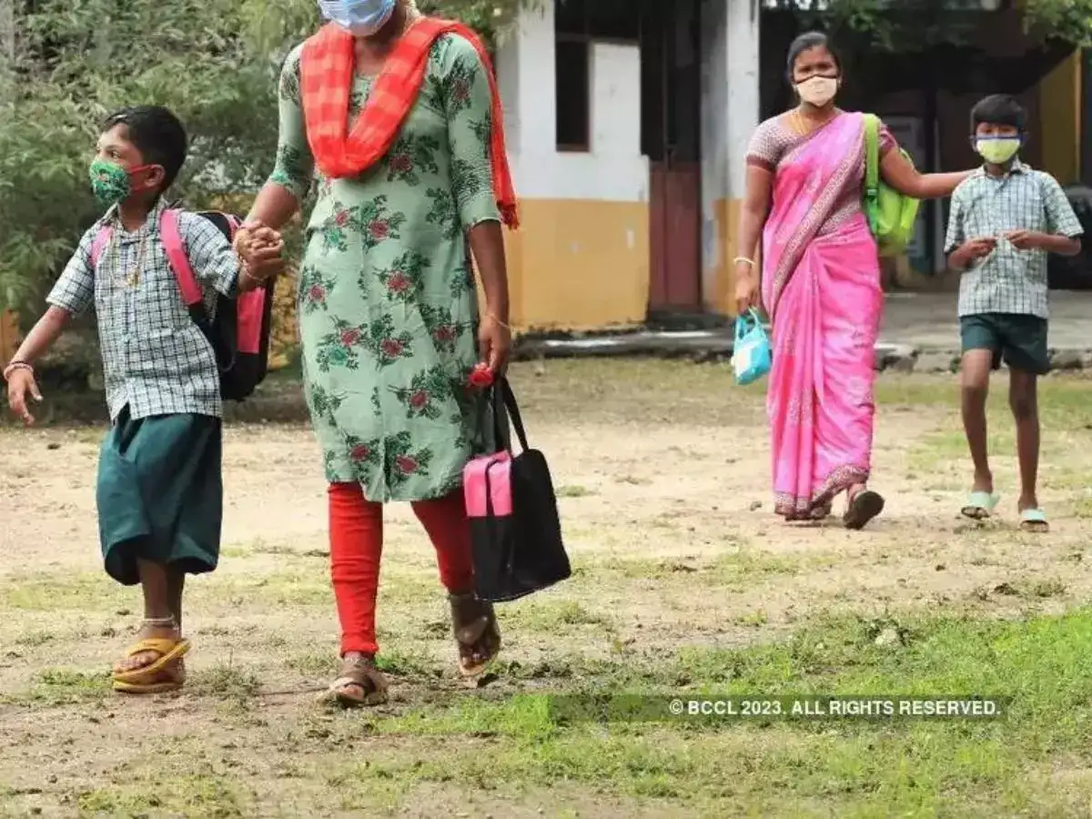 Tamilnadu School Boy Viral Video,தலையெழுத்தா இருக்கே! தினமும் ...