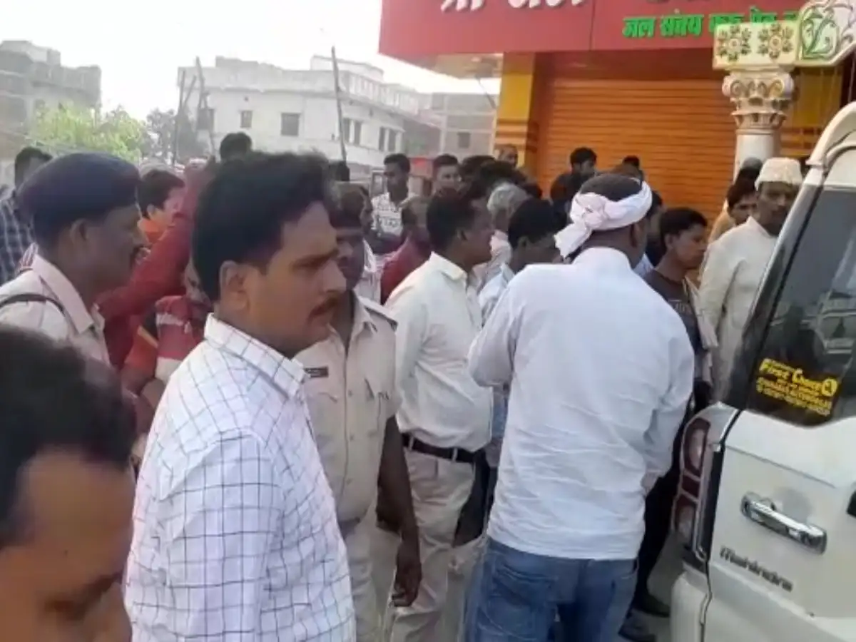 bjp former mla chitranjan sharma uncle and cousin shot dead broad day ...