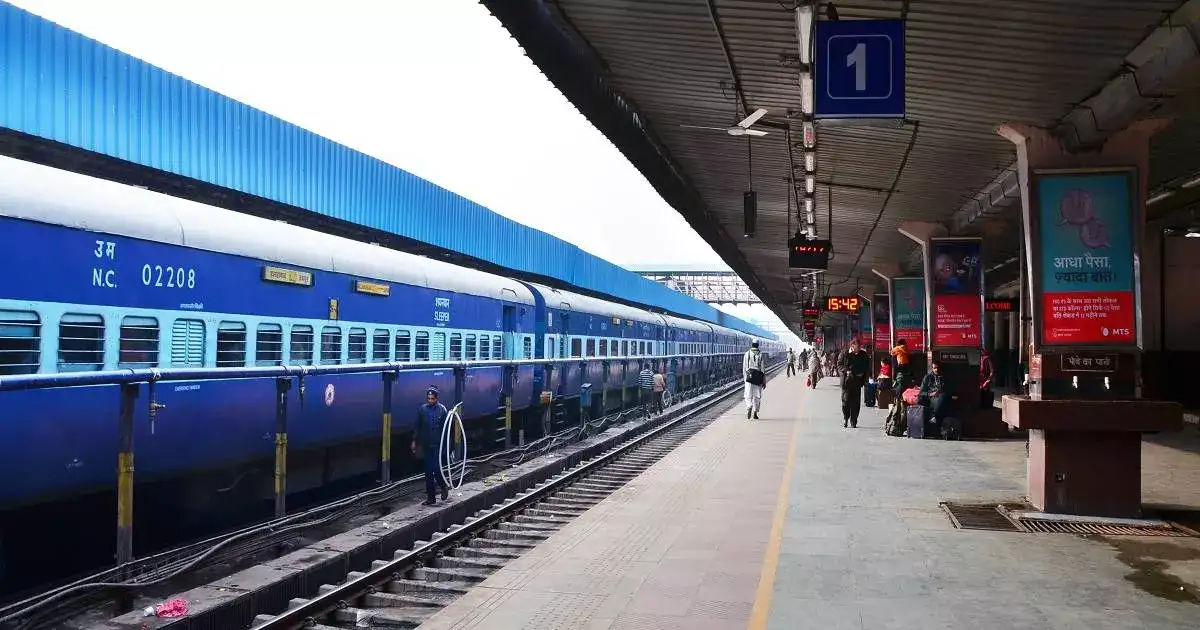 Facilities In Ac First Class Of Indian Railways,ट्रेन के फर्स्ट क्लास ...