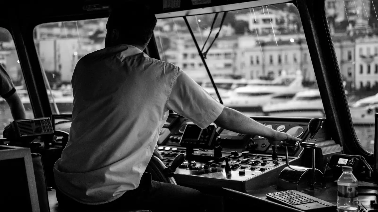क्या है Dock Pilot? जिसकी ट्रेनिंग के लिए 40000 सैलरी दे रही है ये ...