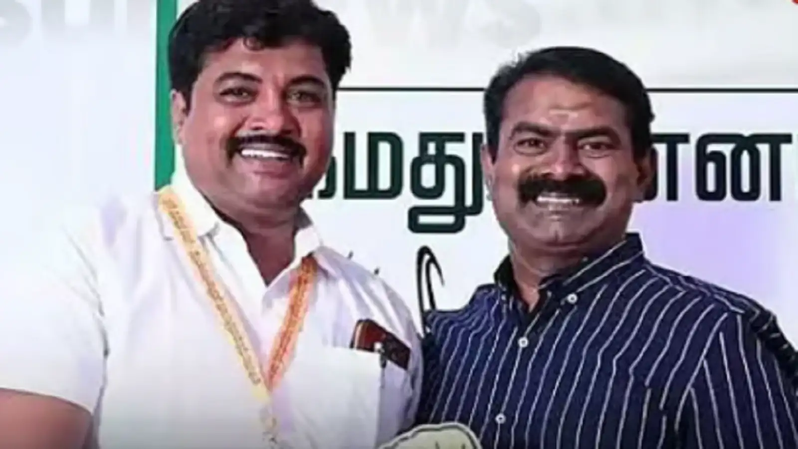 நாதக மாநில கொள்கை பரப்புச் செயலாளர் கட்சியிலிருந்து விலகல்......சீமான் ...