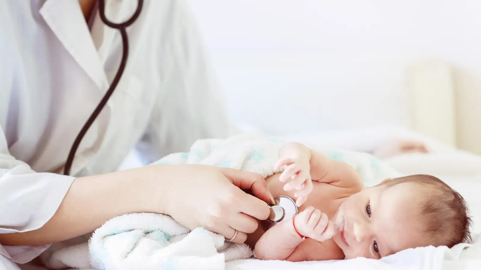 What the Baby’s First Poop (Meconium) Says About Development