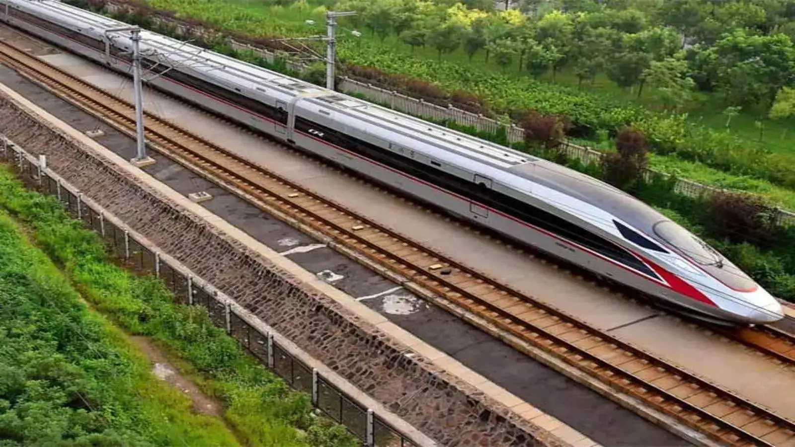 Chennai ICF Bullet Train: இந்தியாவில் புல்லட் ரயில் தயாரிக்க முடியுமா ...