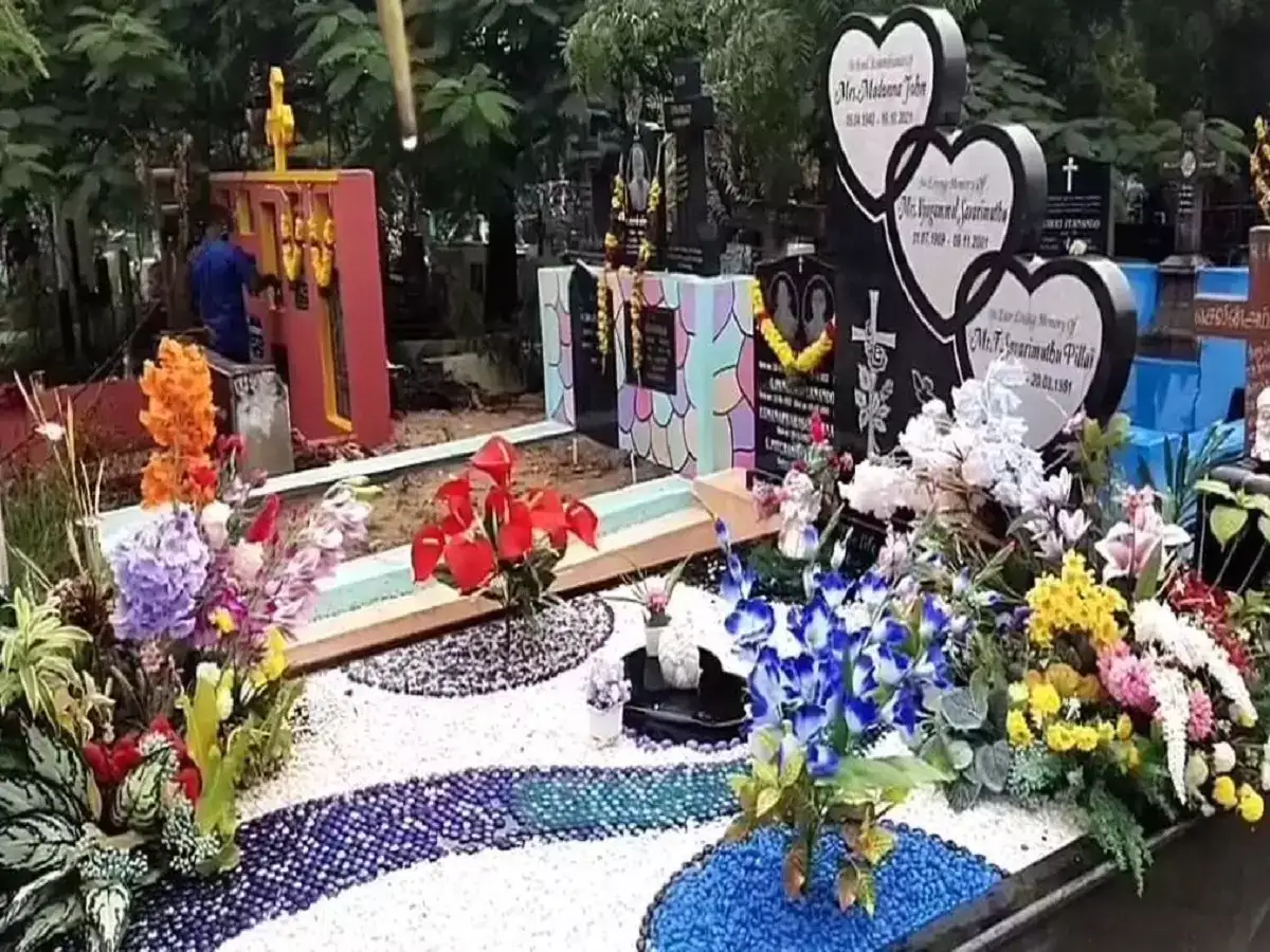 Kallarai Thirunal,கல்லறை திருநாள்: தூத்துக்குடியில் கல்லறைகளில் ...