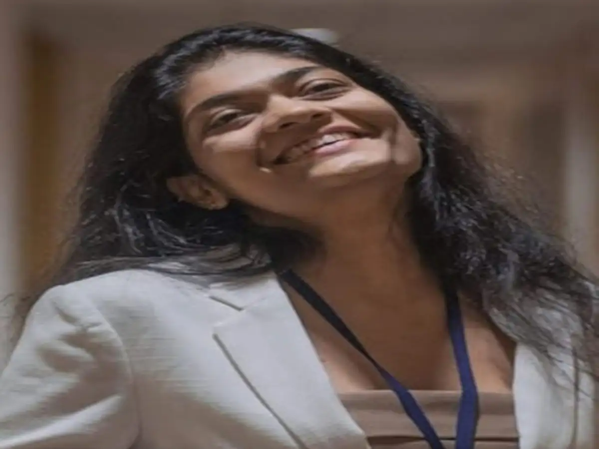 Rashmi Samant,இனவெறி சர்ச்சை: முதல் இந்தியப் பெண் ராஷ்மி சமந்த் ...