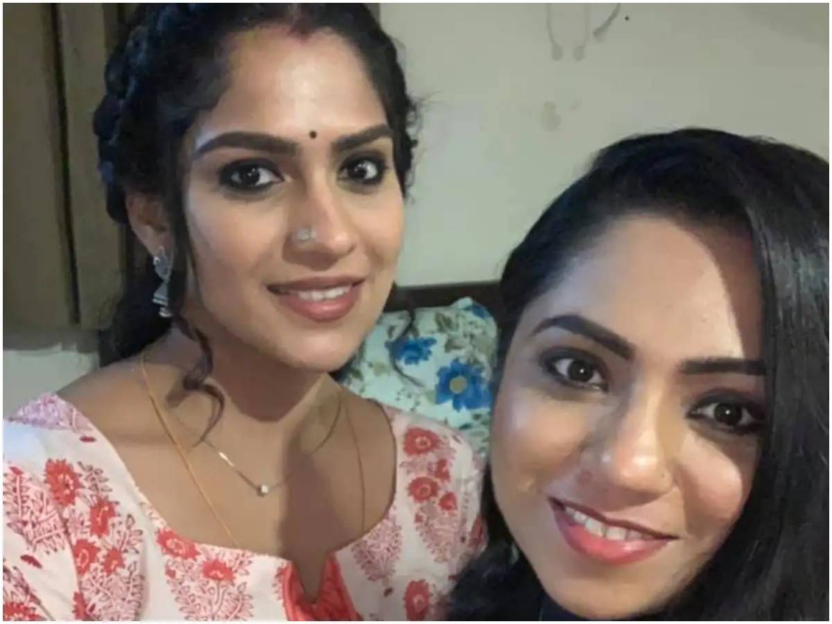 Swasika Vijay,അവാർ‍ഡ് കിട്ടിയാലും സ്വാസു പഴയ ആള്‍ തന്നെ; ചിലരുടെ ...