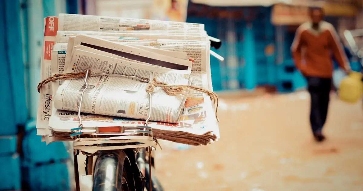 आज का अखबार छूकर देखा क्या आपने - memories related to reading newspaper ...